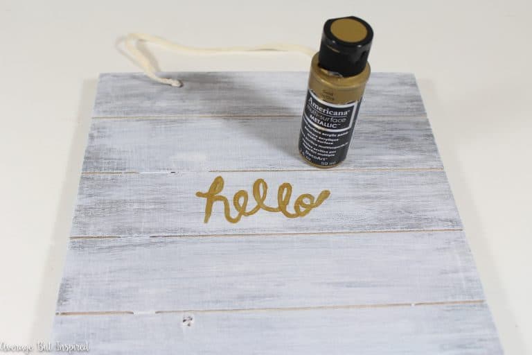 DIY Hello Wreath Sign