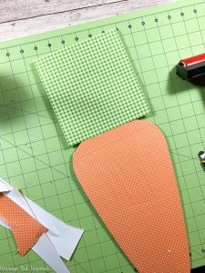 DIY Spring Door Hanger: Adorable Carrot Door Decor